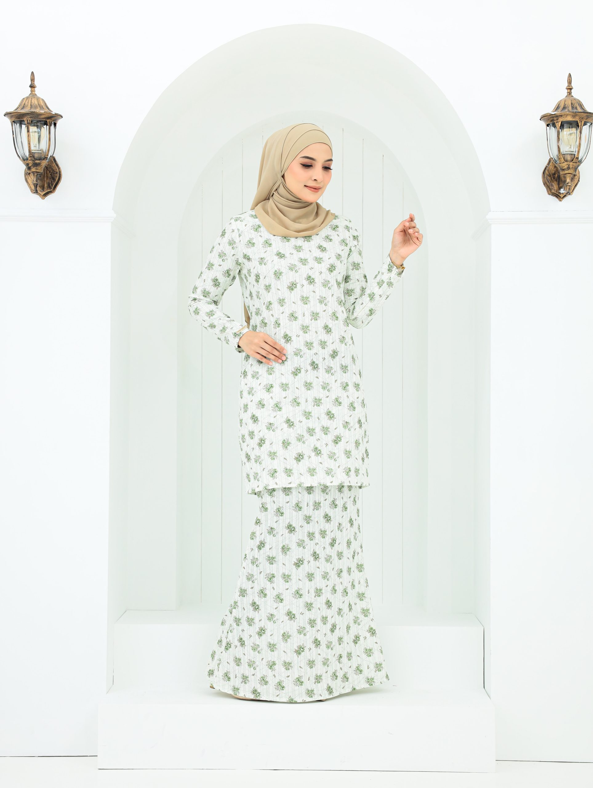 QUEEN KYLA IN GREEN – ZUEREY DESIGN